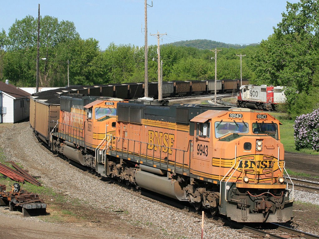 BNSF 9943